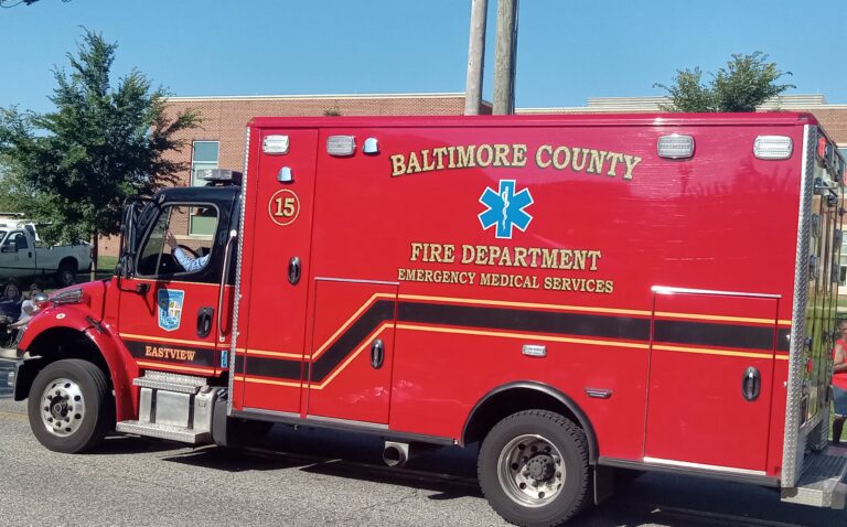 EASTCOUNTYTIMES.COM Two People Killed in Parkville Crash Early Saturday ...